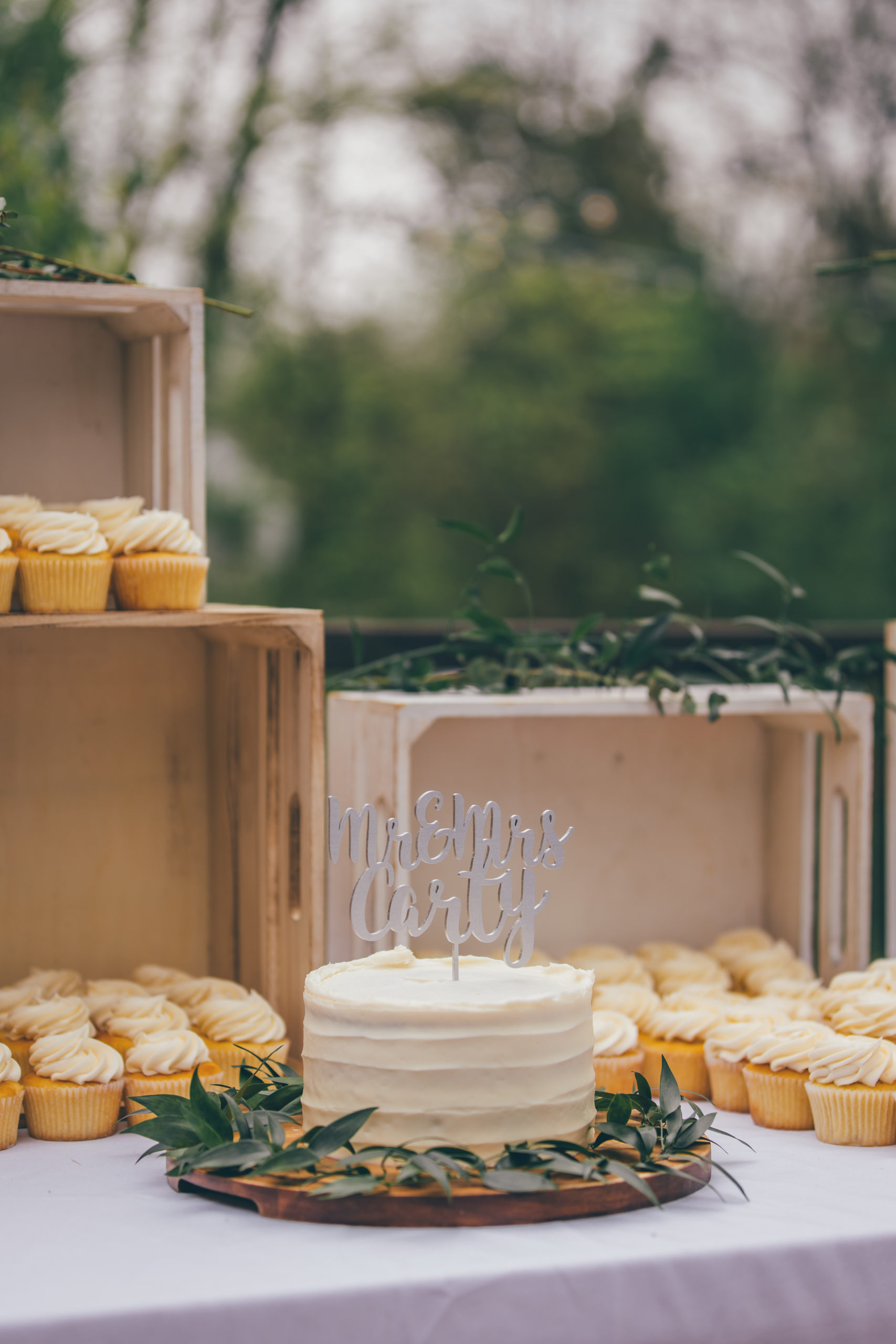 Jessica + Adam Wedding at The Millstone | caitlindphotos.com