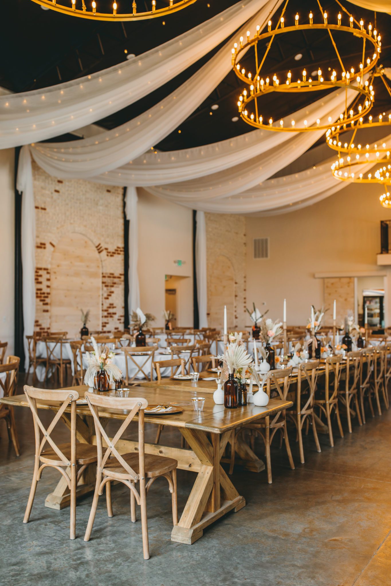 Mr. + Mrs Benton Wedding at the Loft at Five Gables | Howe Farms ...